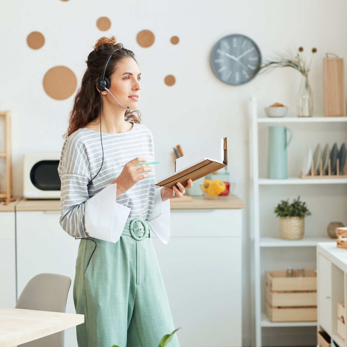 Unveiling the Role of A Household Manager - Hello Nanny!